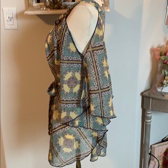 Lynn Ryan | Tops | Lynn Ryan Top Sz L | Poshmark